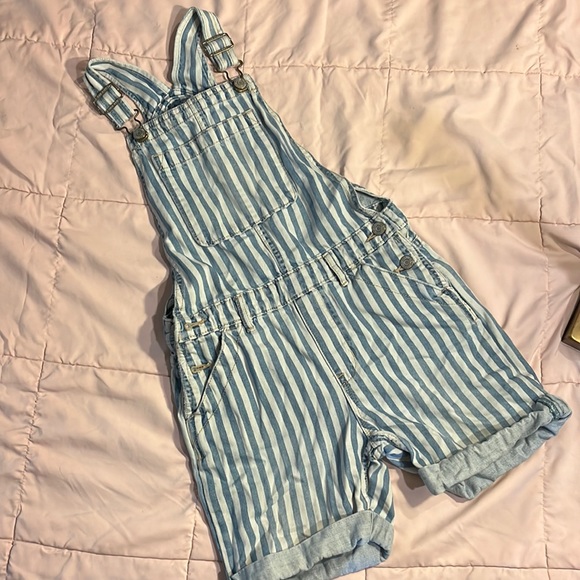 GAP | Bottoms | Gap Blue And White Overalls Adjust Straps | Poshmark